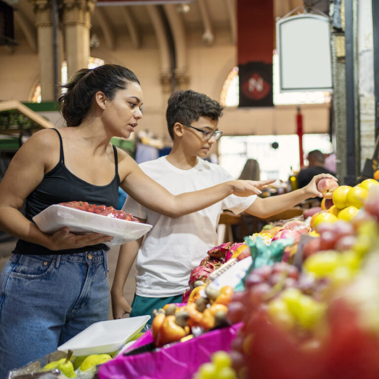 What constitutes a living wage?: A guide to using EPI’s Family Budget ...